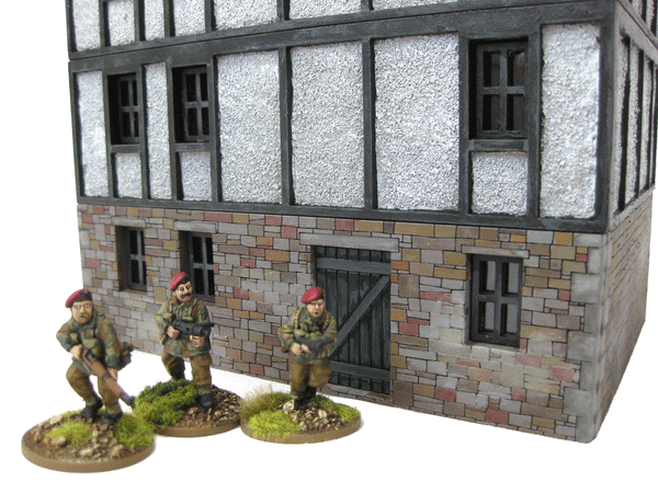 28mm 1/56 3 storey part stone part timbered building Napoleonic, WWII ...